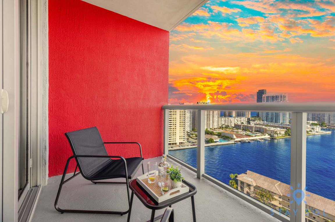 Apartment ∙ 4 Guests - Hallandale Beach, FL
