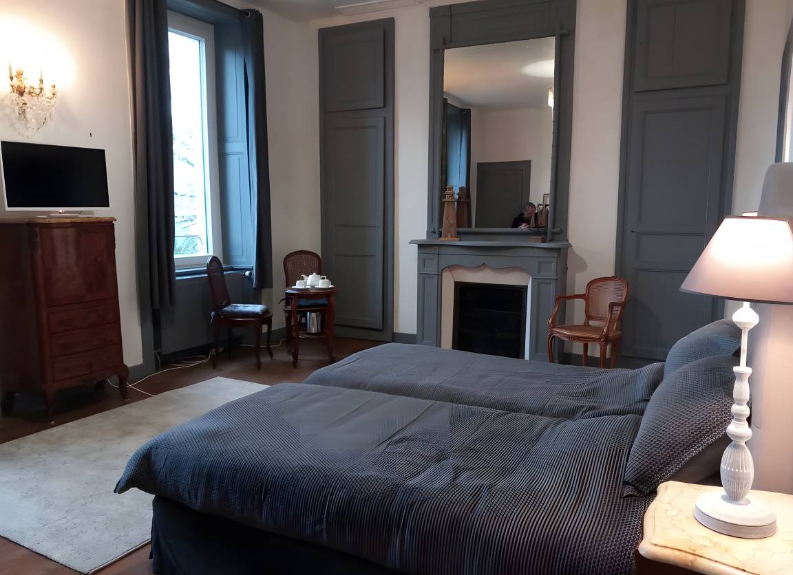 45 M² Chambre D'hôtes ∙ 1 Chambre ∙ 2 Personnes - Pont-l'Abbé