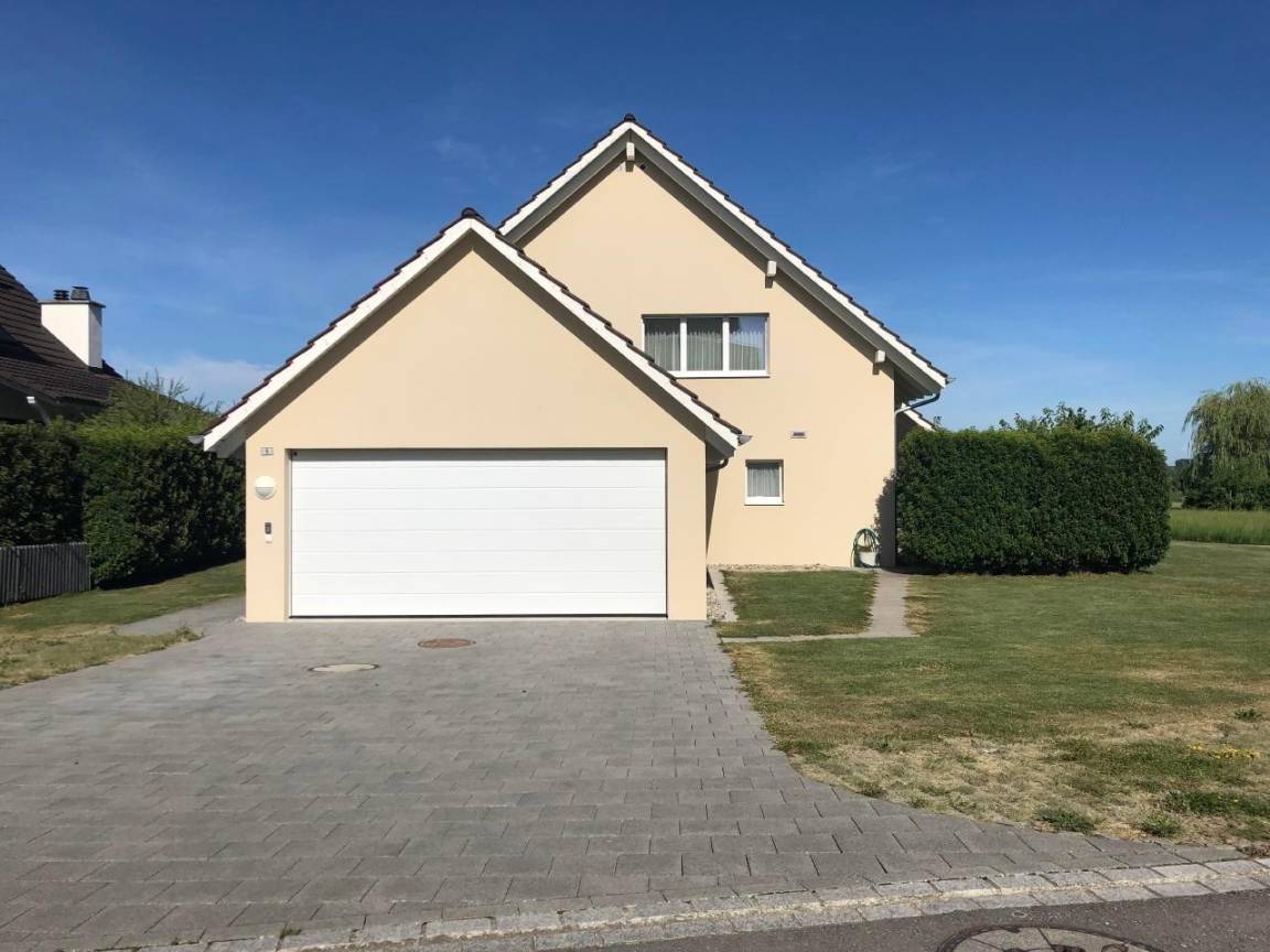 185 M² Huis ∙ 4 Slaapkamers ∙ 8 Gasten - Konstanz