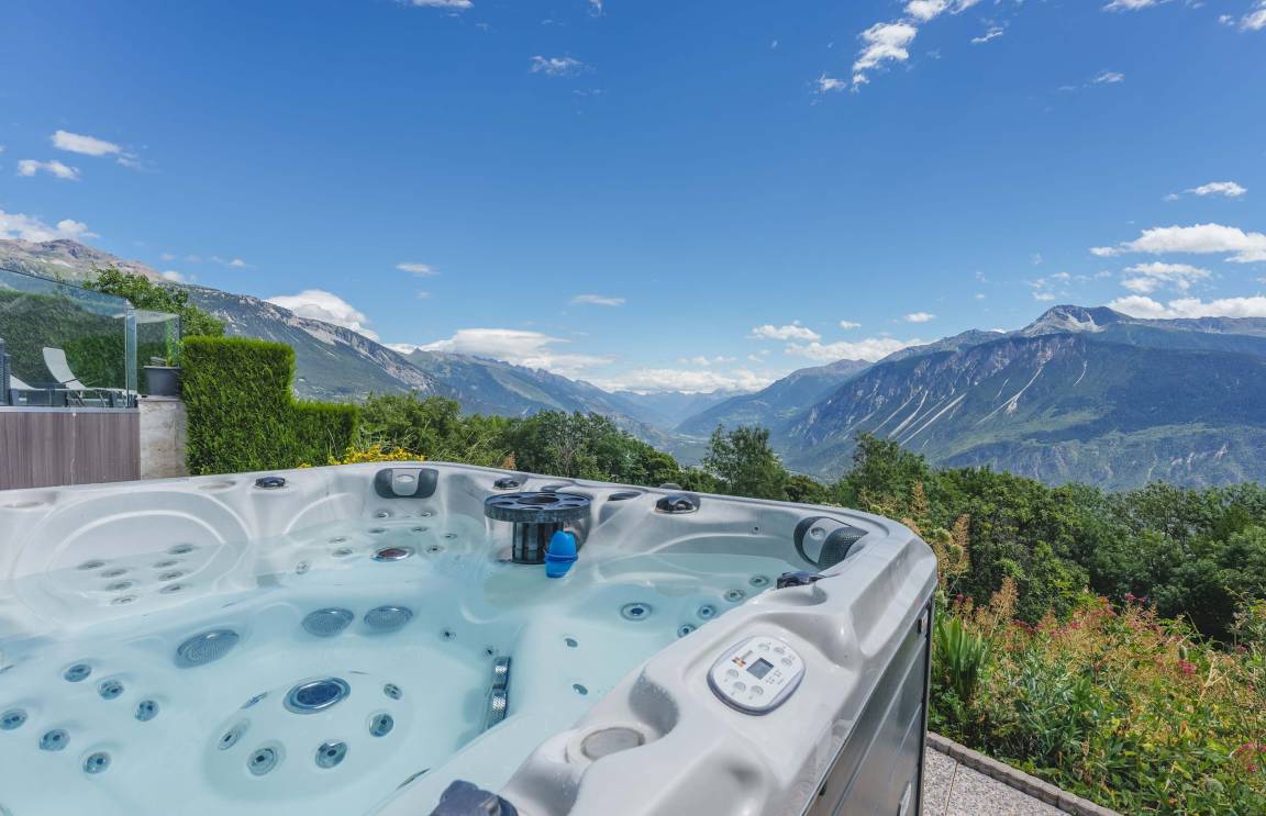 140 M² Chalet ∙ 4 Chambres ∙ 8 Personnes - Suisse