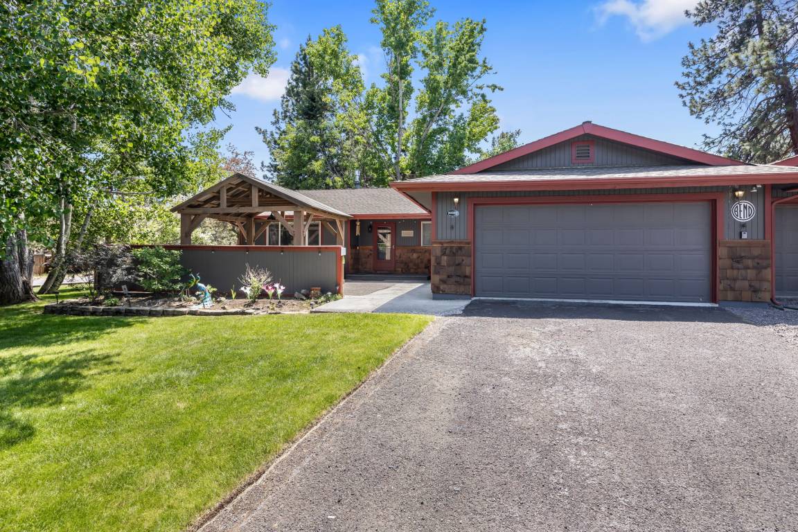 House ∙ 4 Bedrooms ∙ 8 Guests - Bend, OR