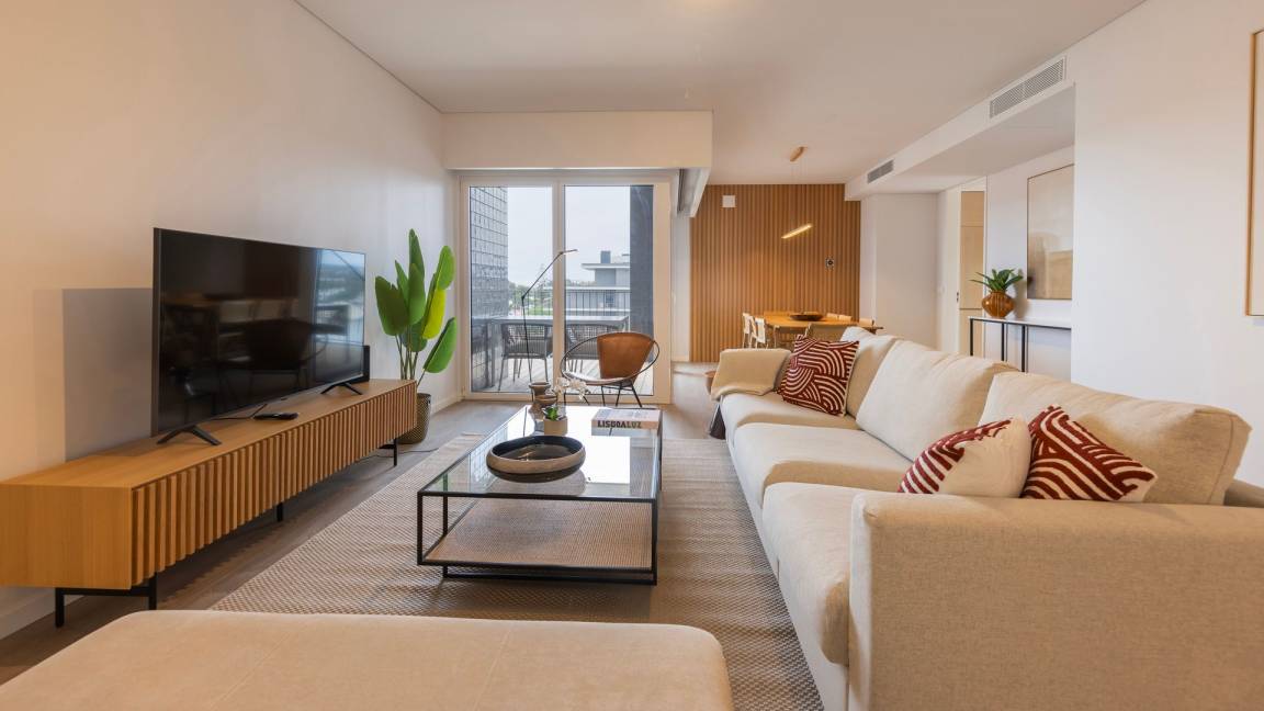 140 M² Apartamento ∙ 3 Quartos ∙ 6 Hóspedes - Cascais