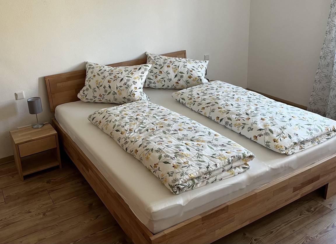 Ferienwohnung ∙ 3 Schlafzimmer ∙ 7 Gäste - Volkach