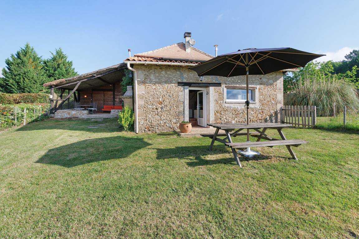 80 M² Maison De Vacances ∙ 1 Chambre ∙ 4 Personnes - Périgueux