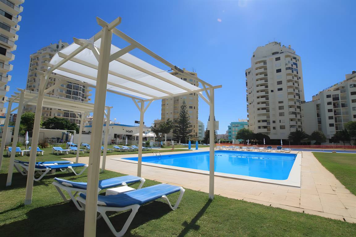 75 M² Appartement ∙ 2 Slaapkamers ∙ 5 Gasten - Armação de Pêra