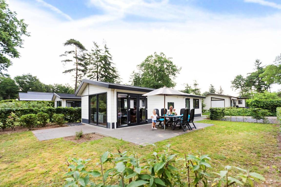 Holiday Park ∙ 2 Bedrooms ∙ 4 Guests - Wageningen