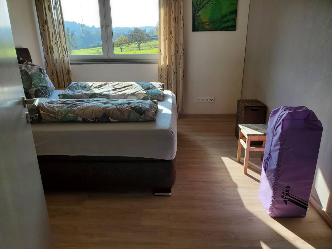 90 M² Ferienwohnung ∙ 2 Schlafzimmer ∙ 6 Gäste - Hachenburg