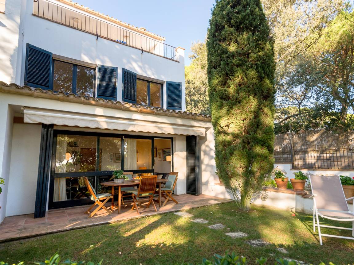 120 M² Ferienhaus ∙ 4 Schlafzimmer ∙ 8 Gäste - Palamós