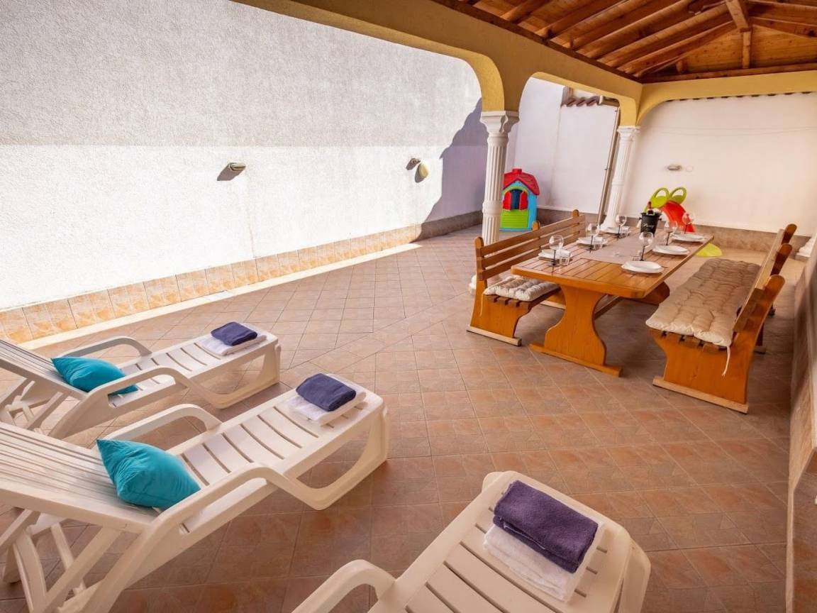 60 M² Appartement ∙ 2 Chambres ∙ 5 Personnes - Crikvenica