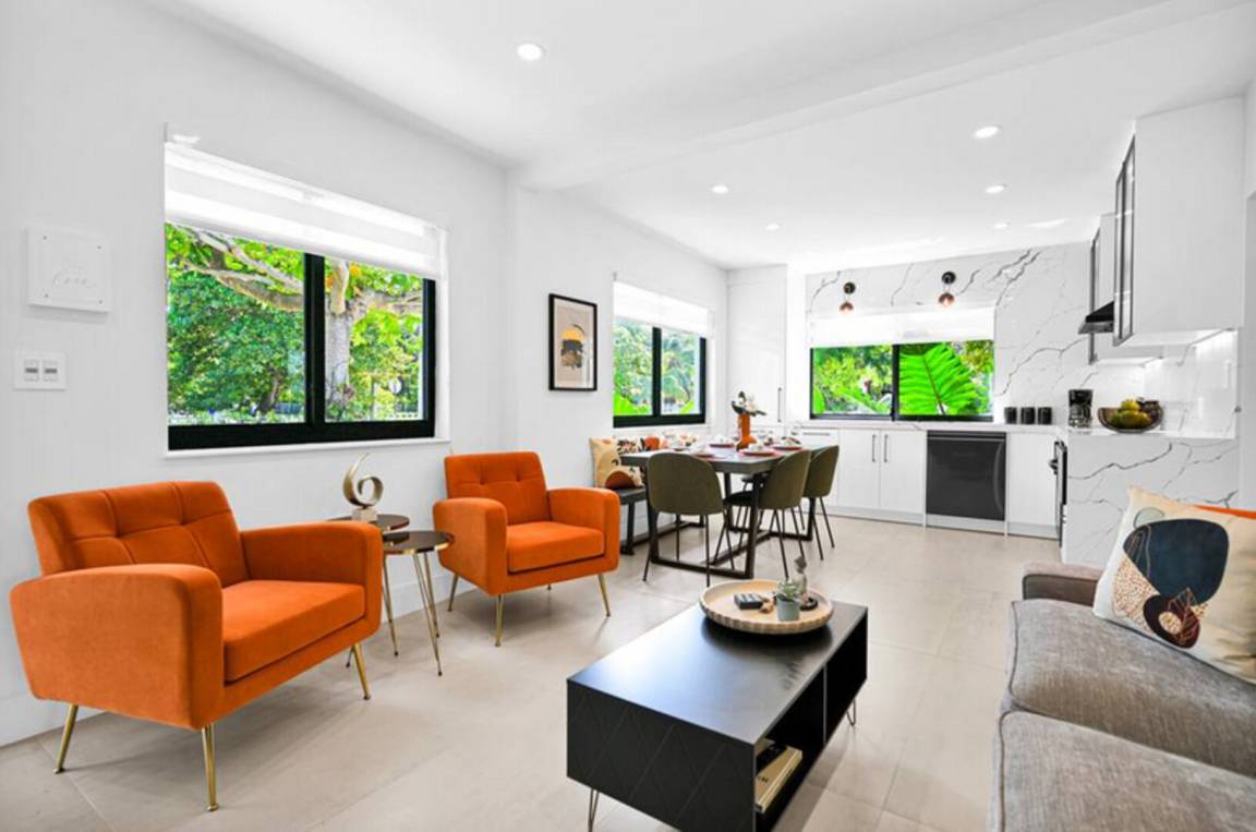 111 M² House ∙ 2 Bedrooms ∙ 8 Guests - Miami Beach, FL