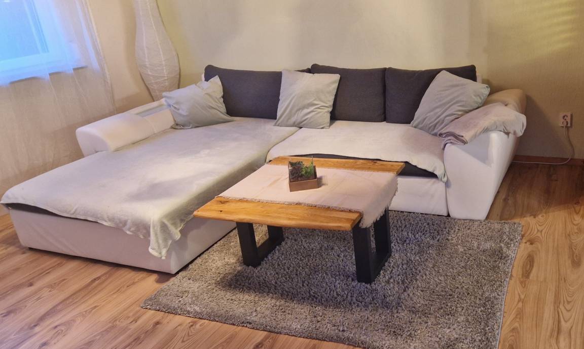 84 M² Ferienwohnung ∙ 2 Schlafzimmer ∙ 4 Gäste - Vaihingen an der Enz