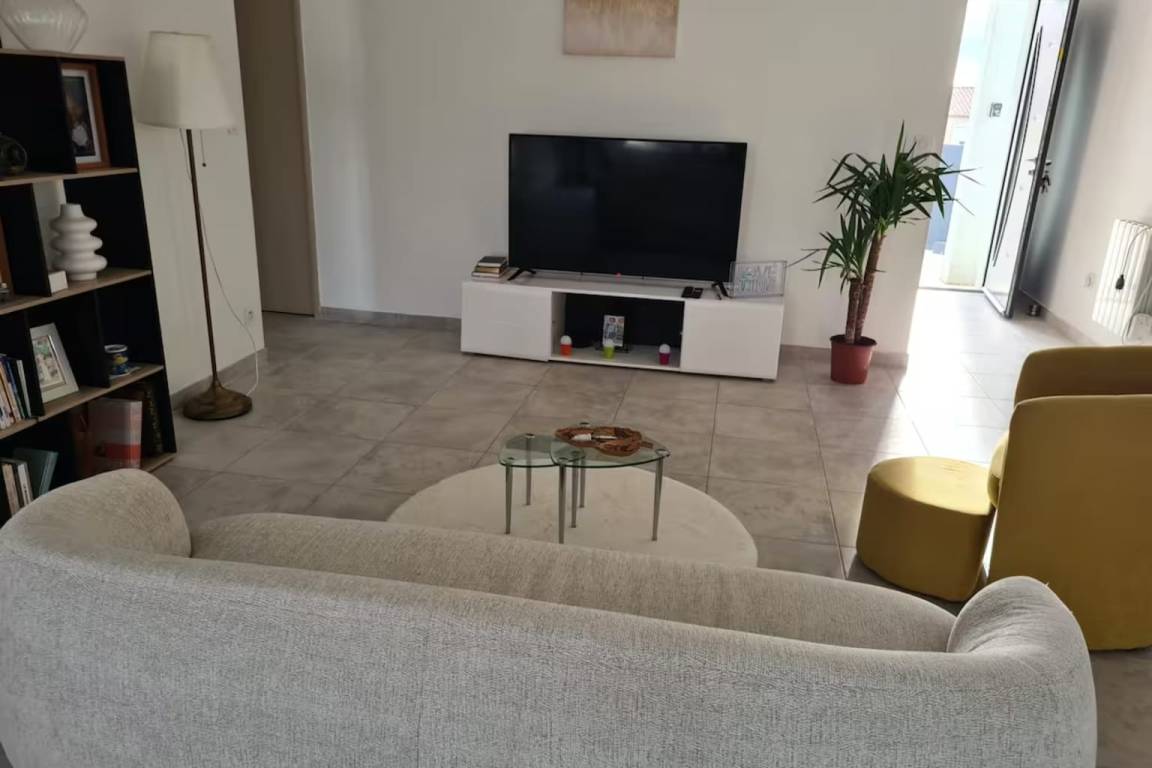 110 M² House ∙ 4 Bedrooms ∙ 8 Guests - Carcassonne