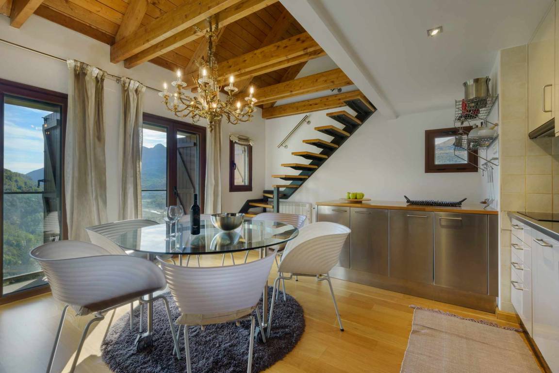100 M² Apartamento ∙ 3 Habitaciones ∙ 6 Huéspedes - Panticosa