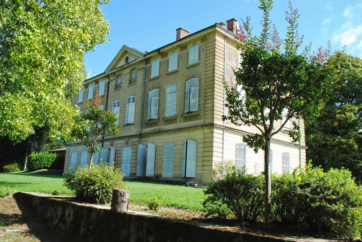 600 M² Castillo ∙ 7 Habitaciones ∙ 15 Huéspedes - Anjou