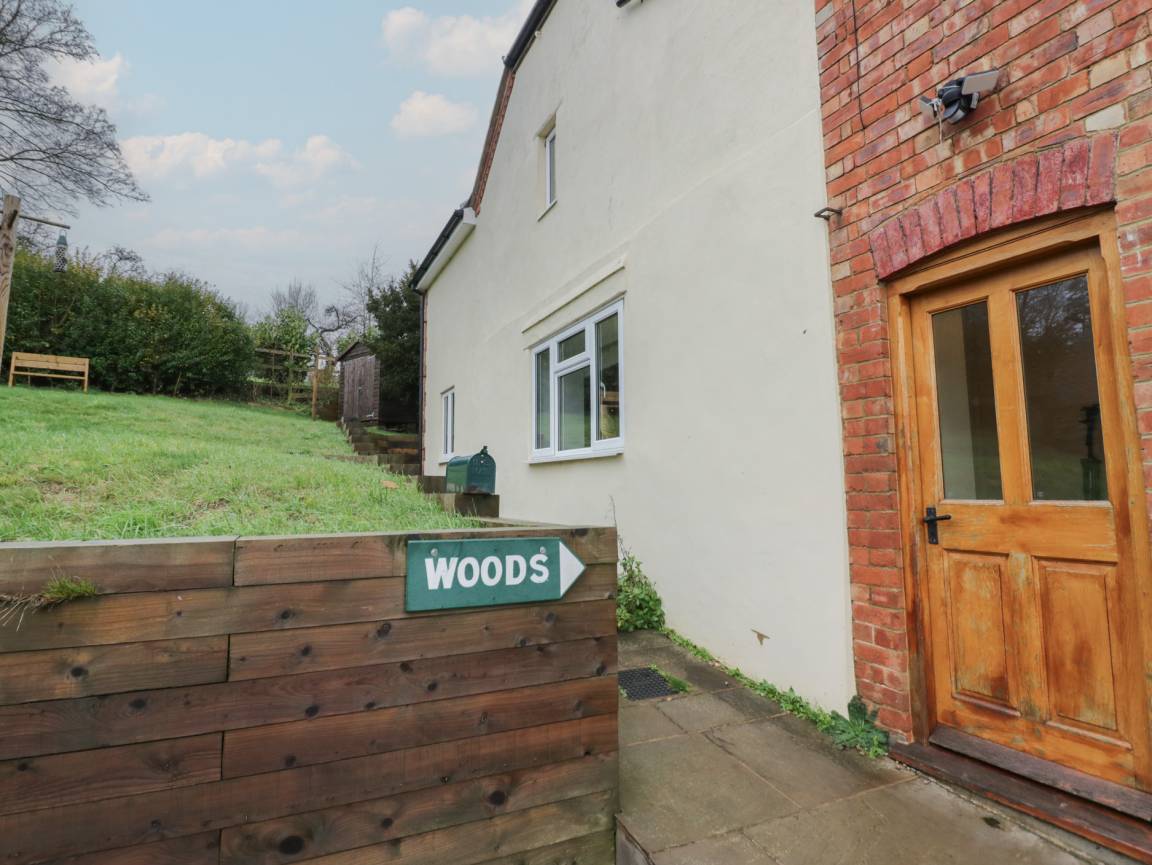 Cottage ∙ 3 Bedrooms ∙ 7 Guests - Northamptonshire