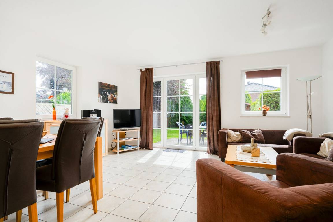 85 M² Ferienhaus ∙ 3 Schlafzimmer ∙ 6 Gäste - Norden