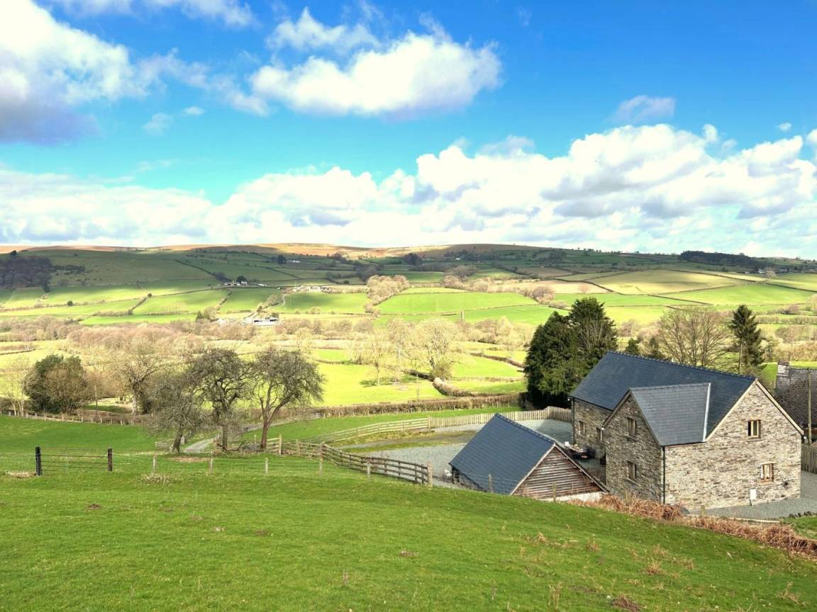 Cottage ∙ 3 Bedrooms ∙ 6 Guests - Hay-on-Wye