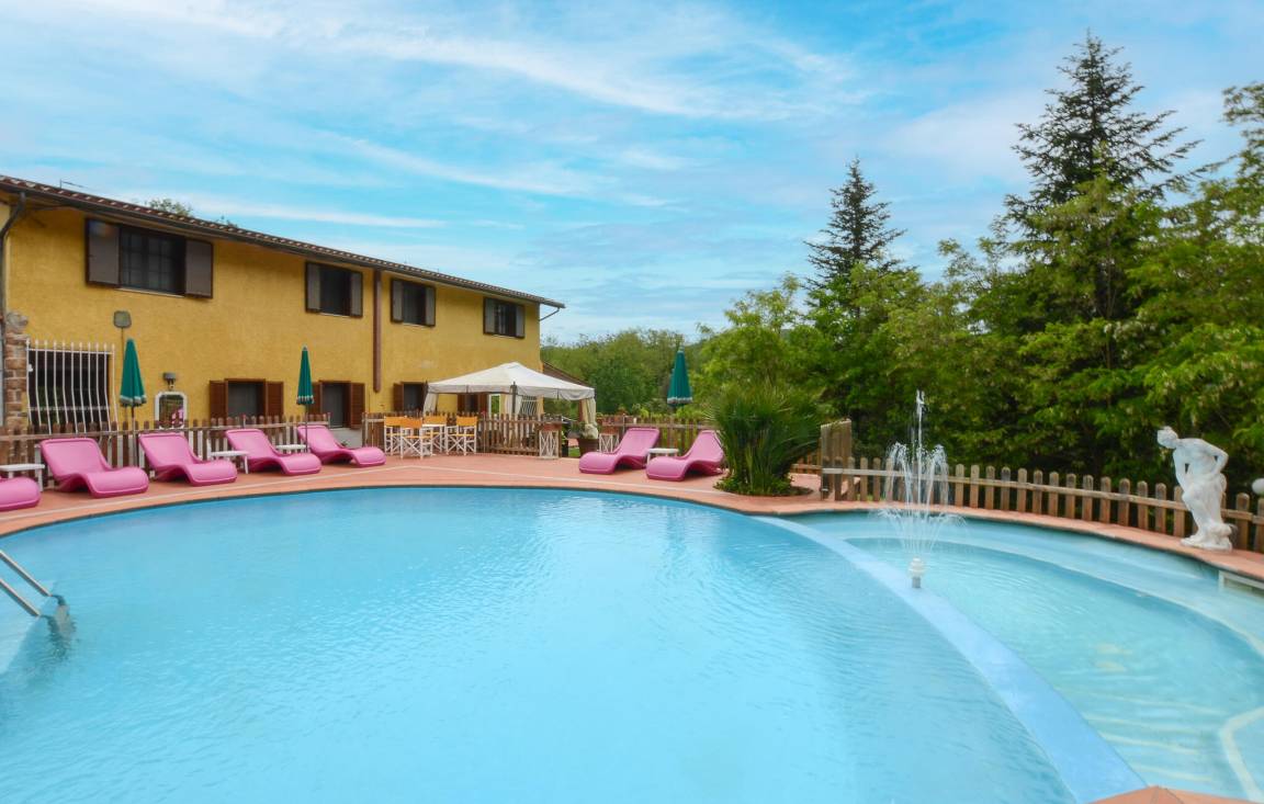 400 M² Maison De Vacances ∙ 6 Chambres ∙ 12 Personnes - Lucca