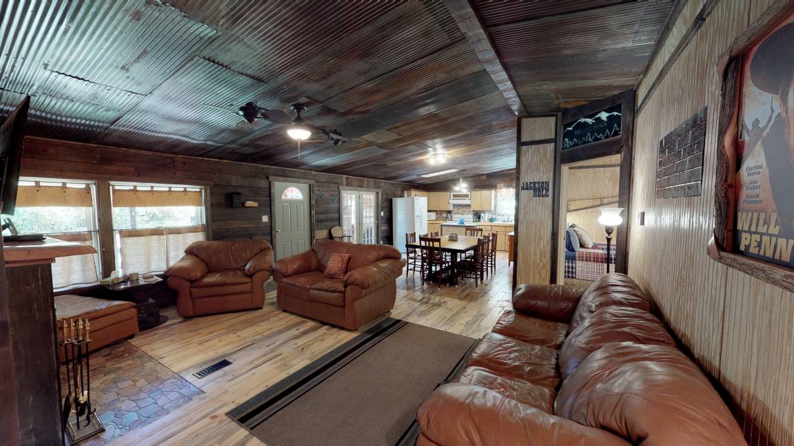 Cabin ∙ 3 Bedrooms ∙ 8 Guests - Red River, NM