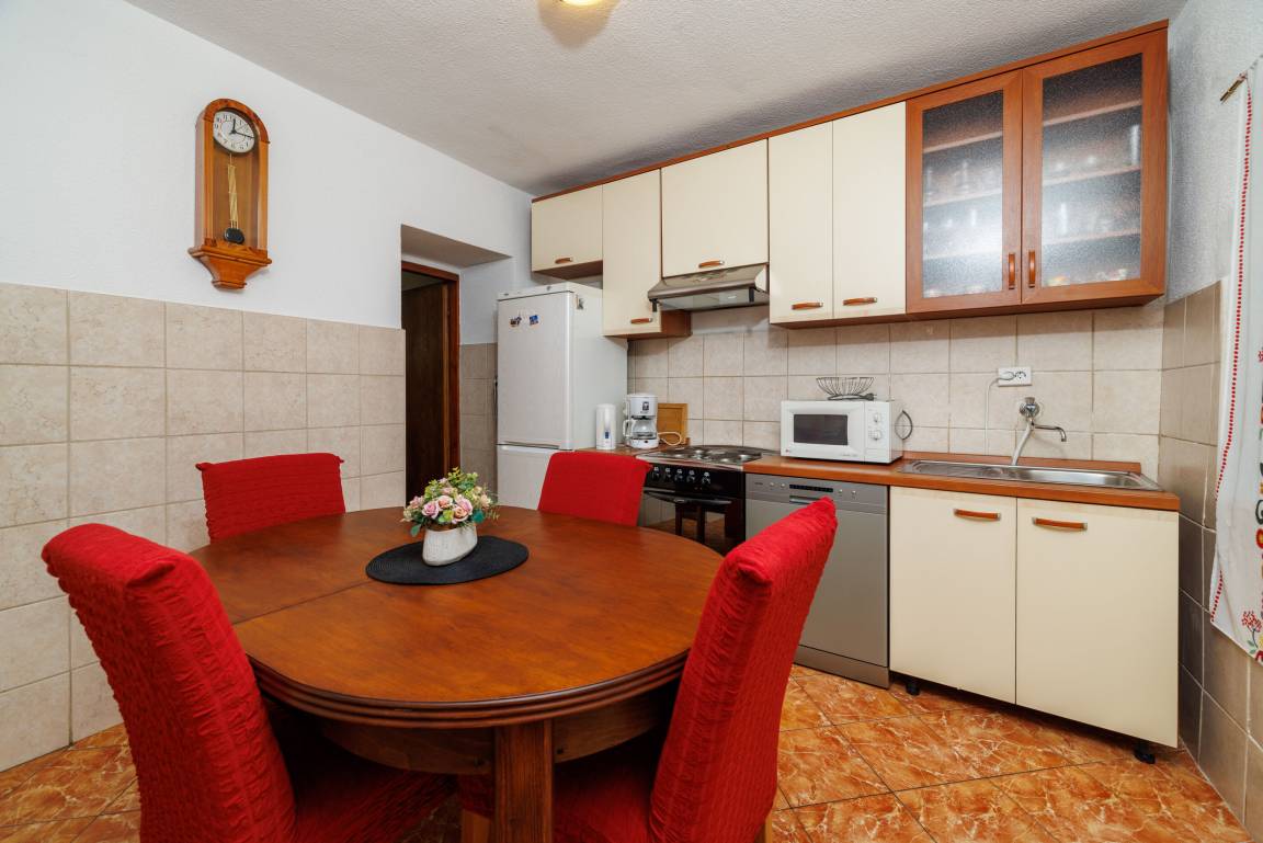70 M² Apartment ∙ 2 Bedrooms ∙ 4 Guests - Senj