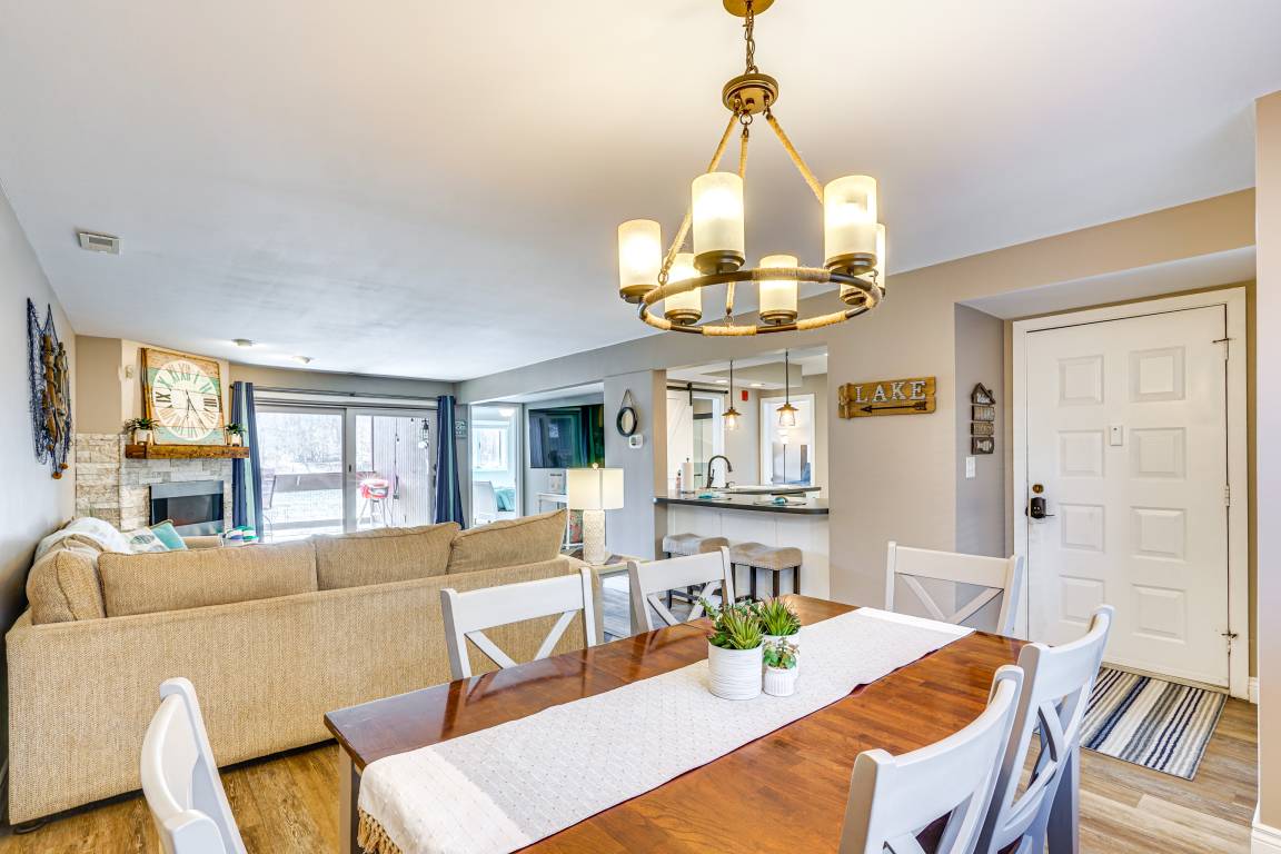 120 M² Apartment ∙ 2 Bedrooms ∙ 6 Guests - Osage Beach, MO