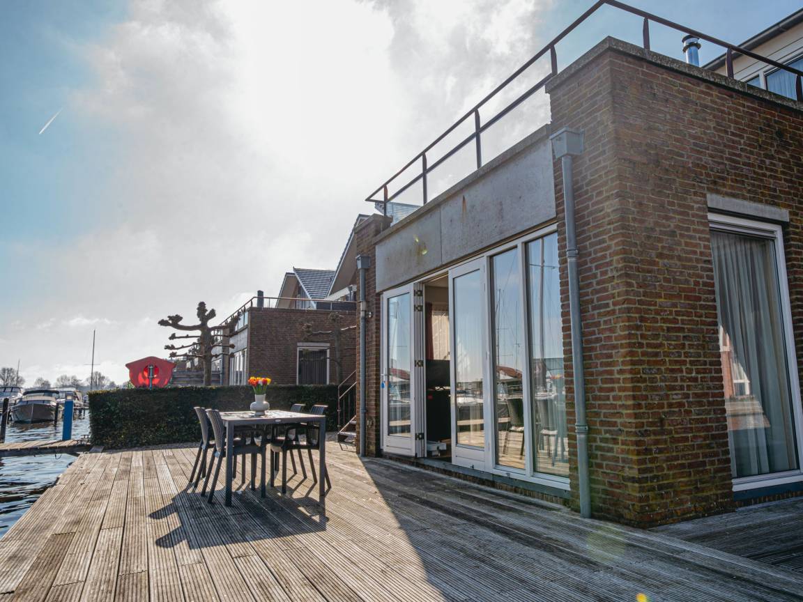 90 M² Huis ∙ 1 Slaapkamer ∙ 4 Gasten - Uitgeest