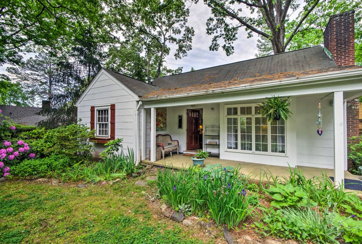 100 M² Cottage ∙ 3 Bedrooms ∙ 6 Guests - Tryon, NC