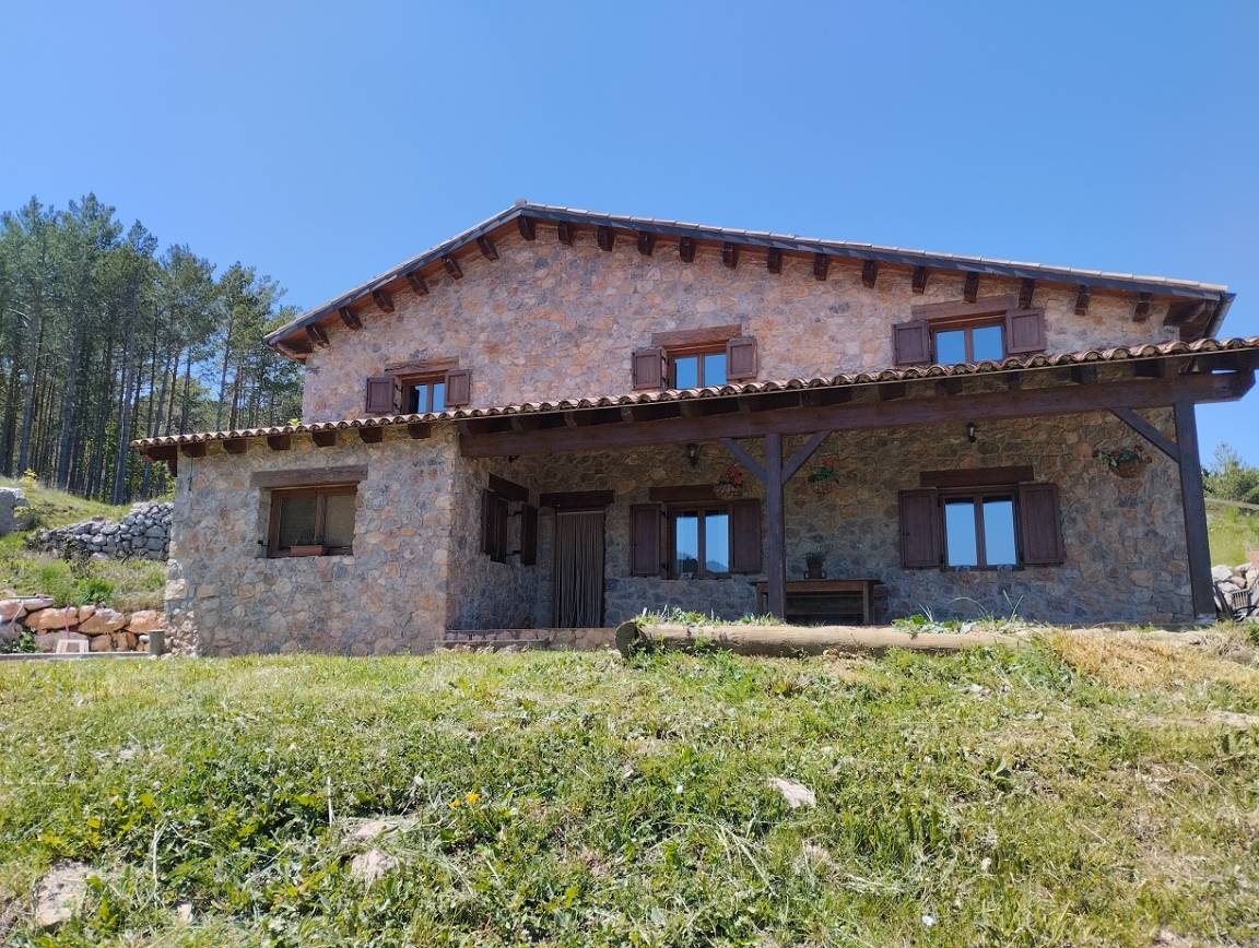 155 M² Maalaistalo ∙ 4 Makuuhuonetta ∙ 12 Vierasta - Bagà