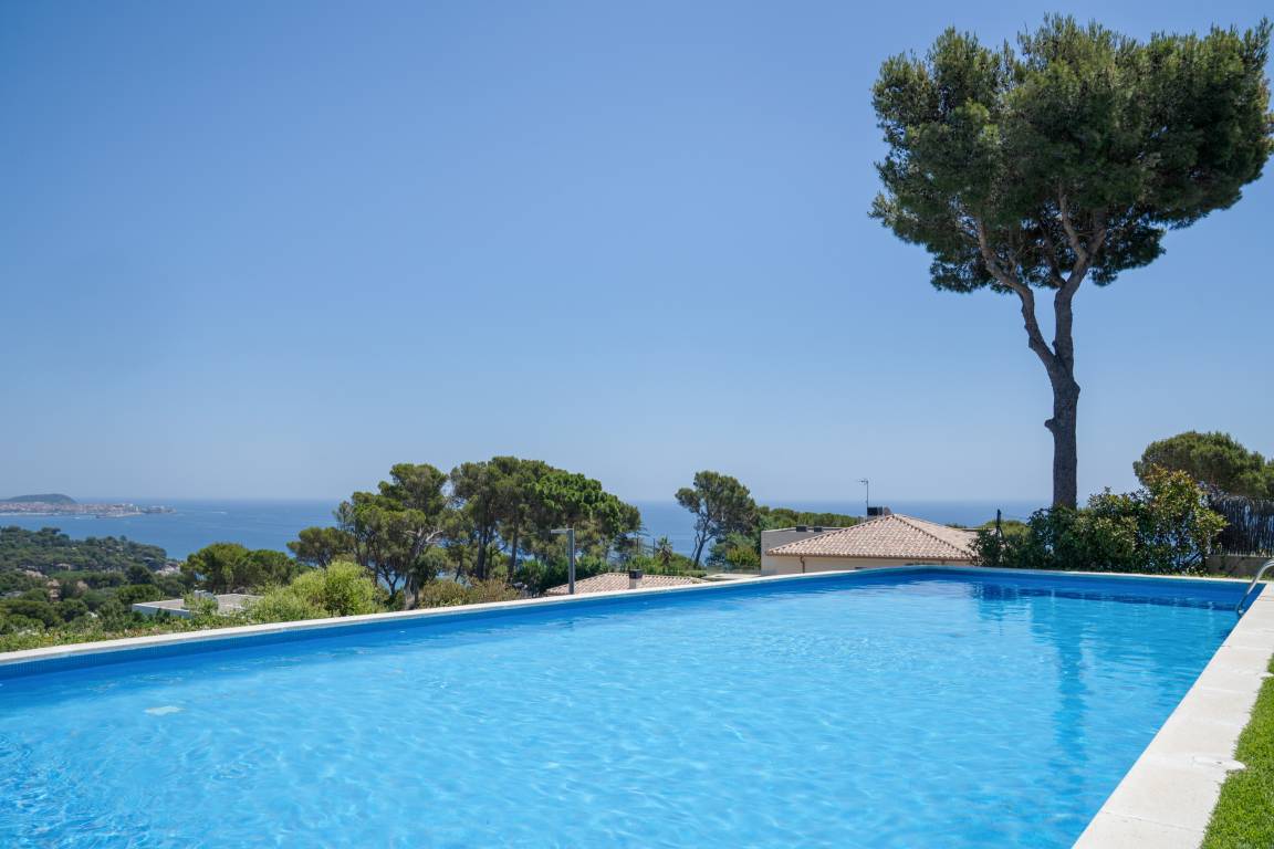 90 M² Apartamento ∙ 3 Habitaciones ∙ 5 Huéspedes - Palamós