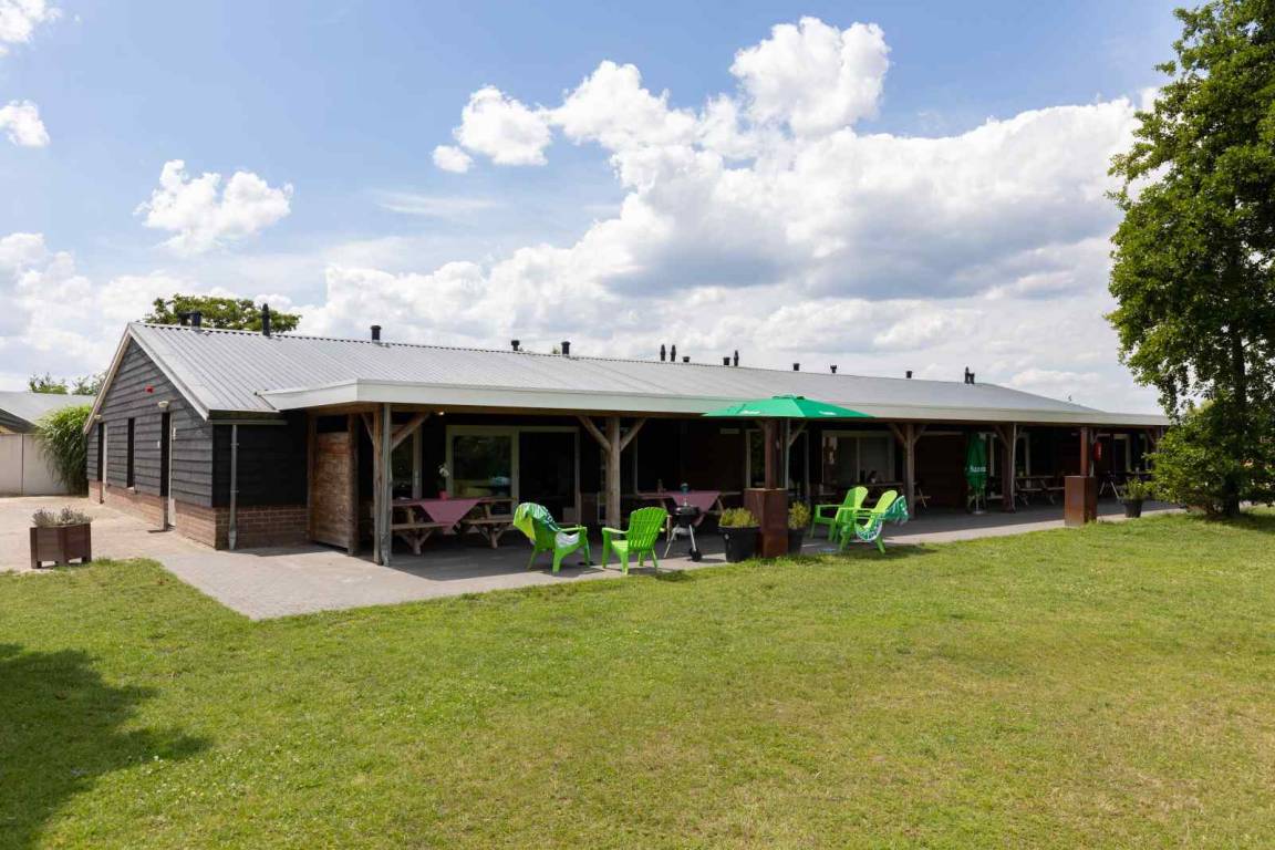 134 M² House ∙ 4 Bedrooms ∙ 14 Guests - Tilburg
