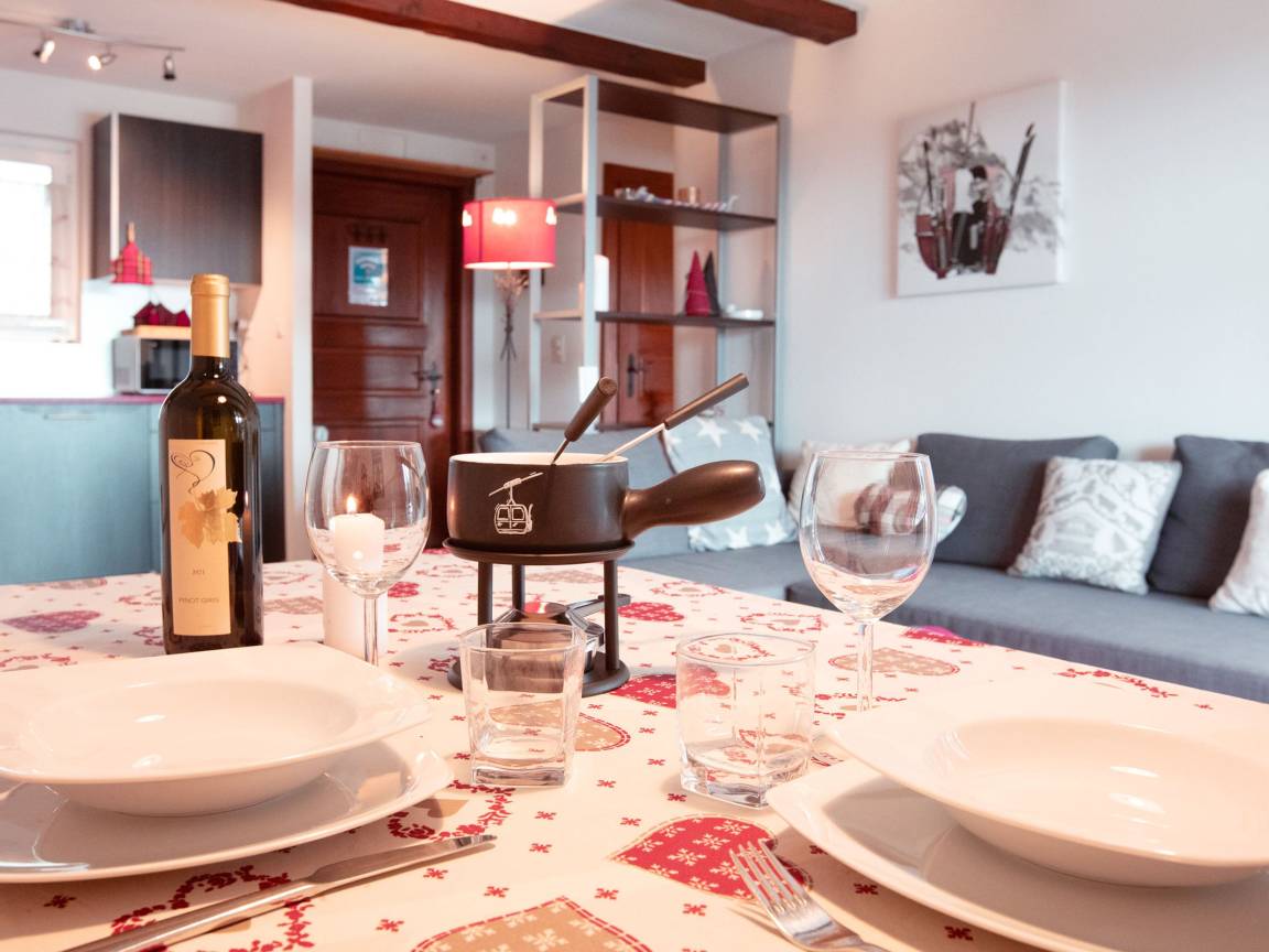 45 M² Ferienhaus ∙ 1 Schlafzimmer ∙ 2 Gäste - Aigle