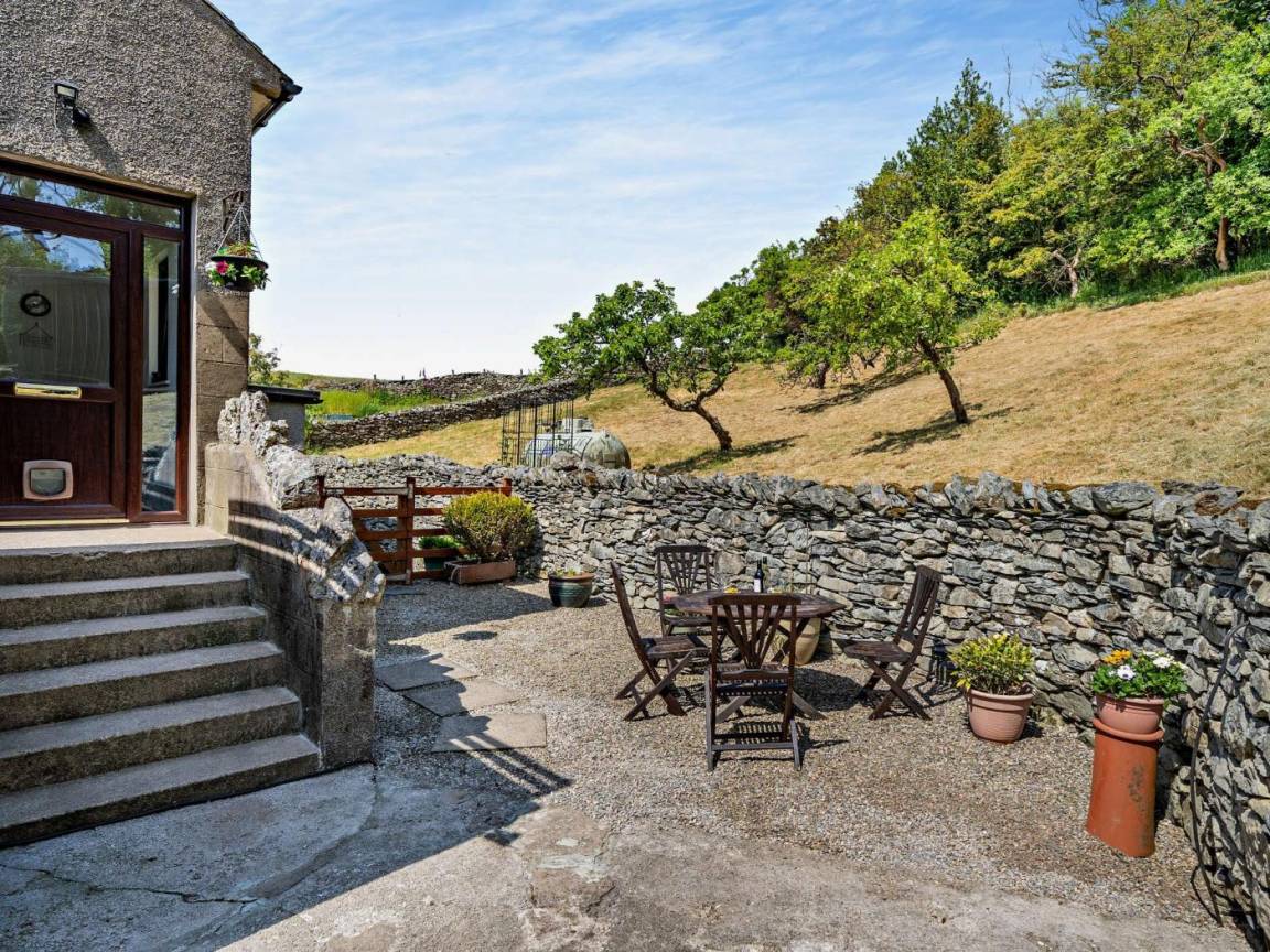 Cottage ∙ 3 Bedrooms ∙ 6 Guests - Grange-over-Sands