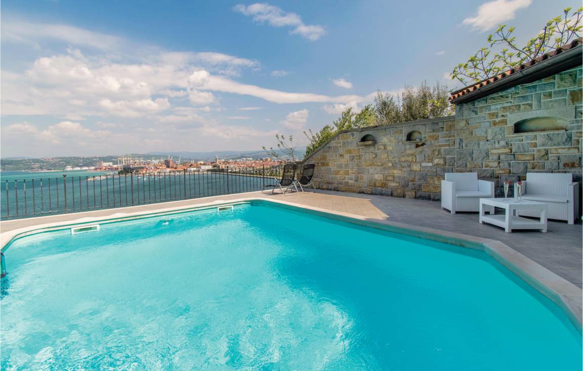 60 M² Appartement ∙ 2 Chambres ∙ 6 Personnes - Trieste