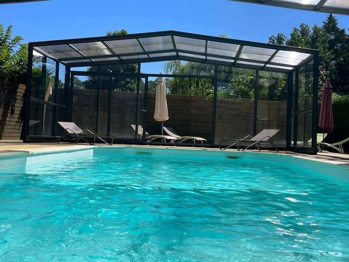 65 M² House ∙ 2 Bedrooms ∙ 6 Guests - Messanges