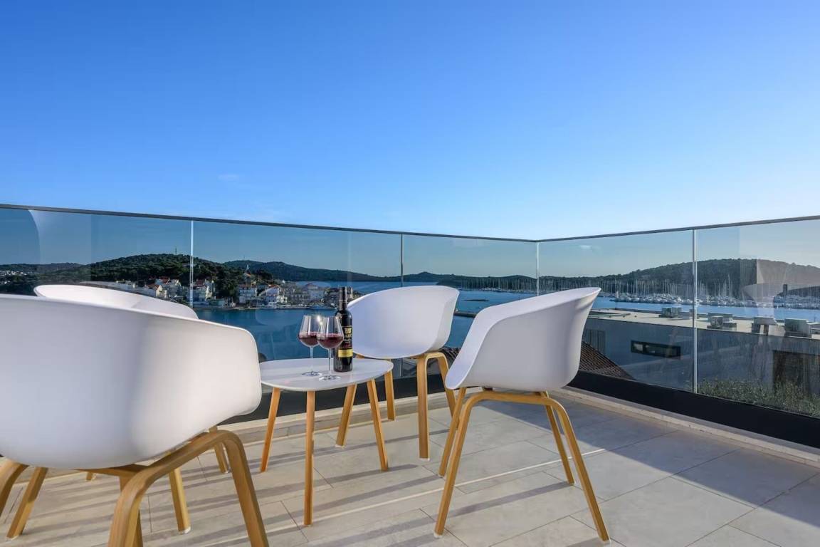 50 M² Ferienwohnung ∙ 1 Schlafzimmer ∙ 4 Gäste - Primošten