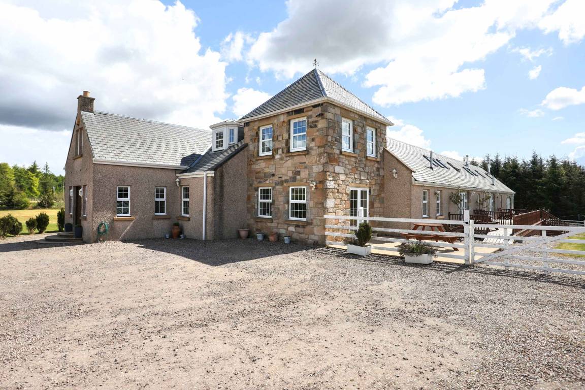 411 M² House ∙ 7 Bedrooms ∙ 13 Guests - Loch Leven