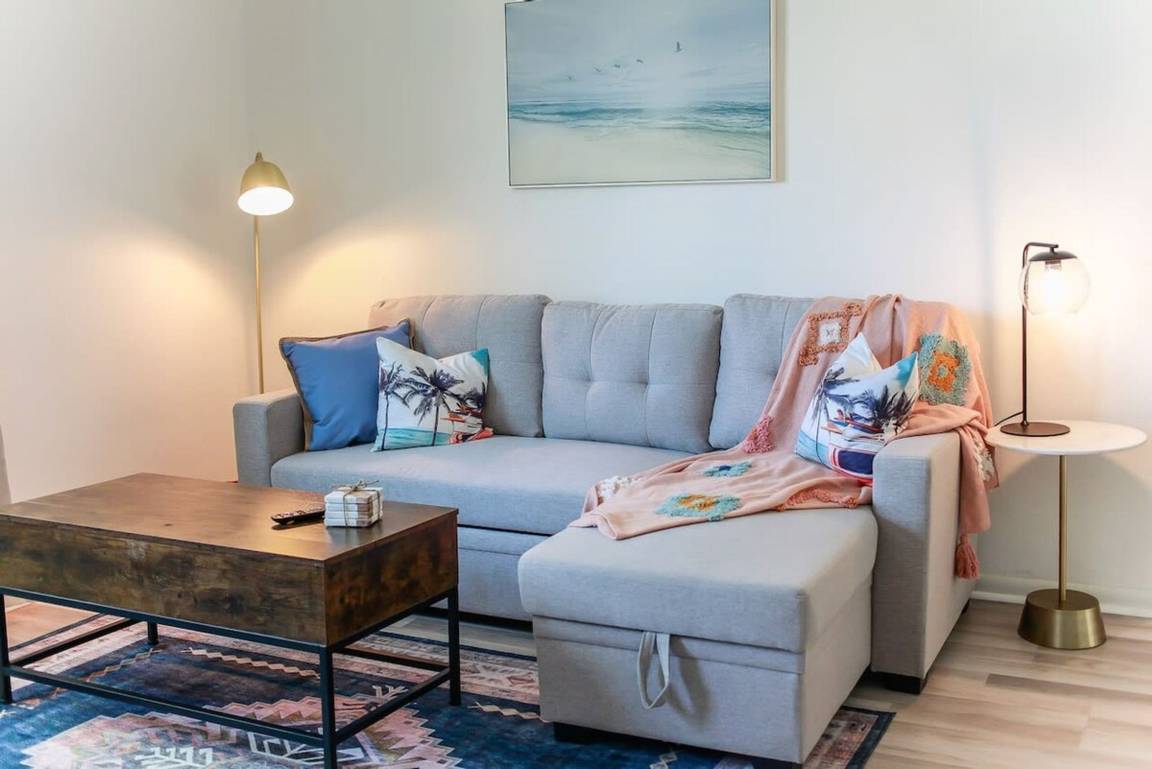 Apartment ∙ 1 Bedroom ∙ 2 Guests - Hampton, VA