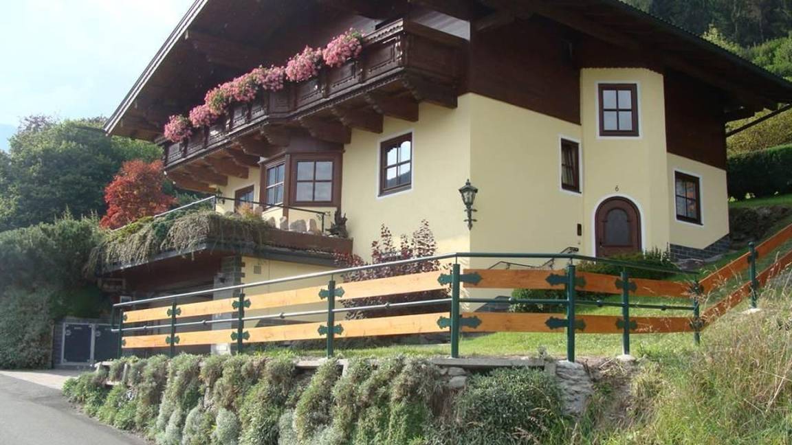 97 M² Ferienwohnung ∙ 3 Schlafzimmer ∙ 6 Gäste - Schüttdorf