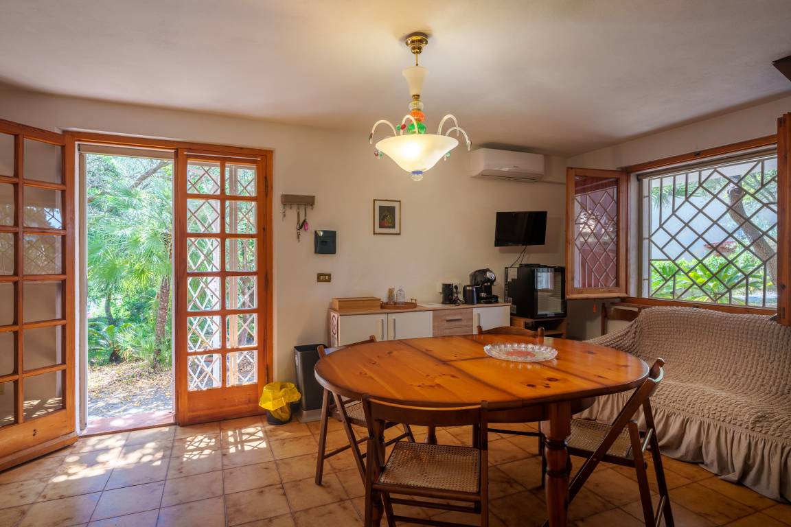 120 M² Ferienhaus ∙ 4 Schlafzimmer ∙ 7 Gäste - Olbia