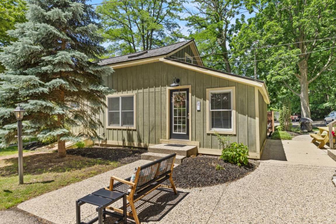 37 M² Apartment ∙ 1 Bedroom ∙ 2 Guests - Saugatuck, MI