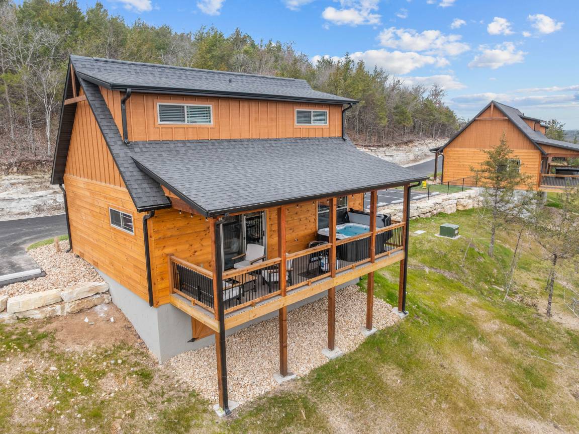 112 M² Cabin ∙ 2 Bedrooms ∙ 8 Guests - Branson, MO
