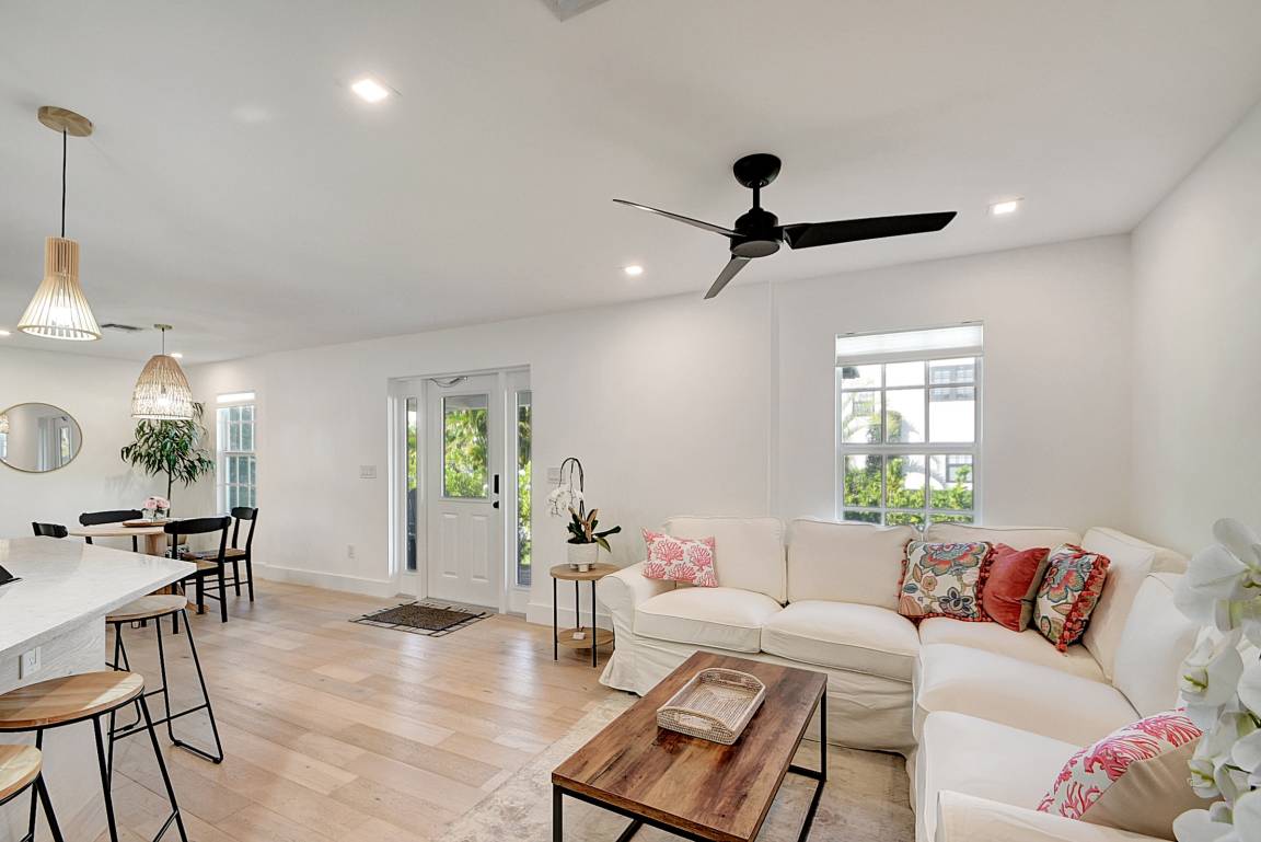 House ∙ 3 Bedrooms ∙ 6 Guests - Palm Beach, FL