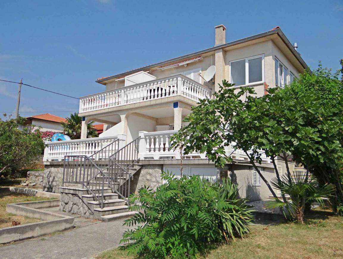 65 M² Apartment ∙ 2 Bedrooms ∙ 5 Guests - Punat