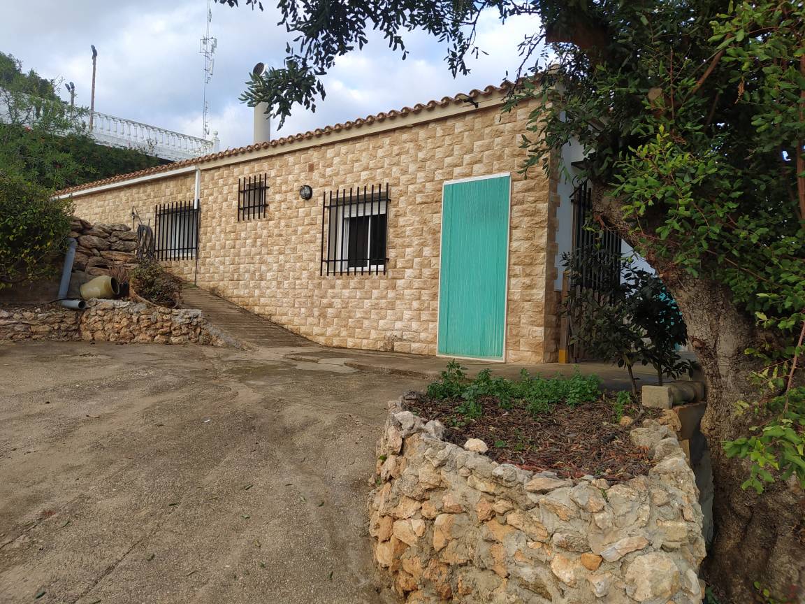 70 M² House ∙ 2 Bedrooms ∙ 6 Guests - Montserrat, Valencia