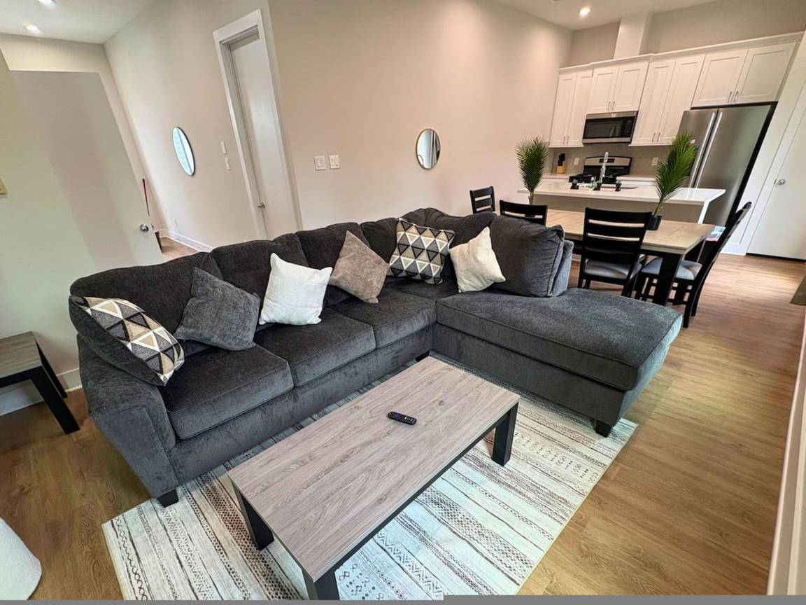 142 M² Ferienhaus ∙ 3 Schlafzimmer ∙ 7 Gäste - Houston, TX