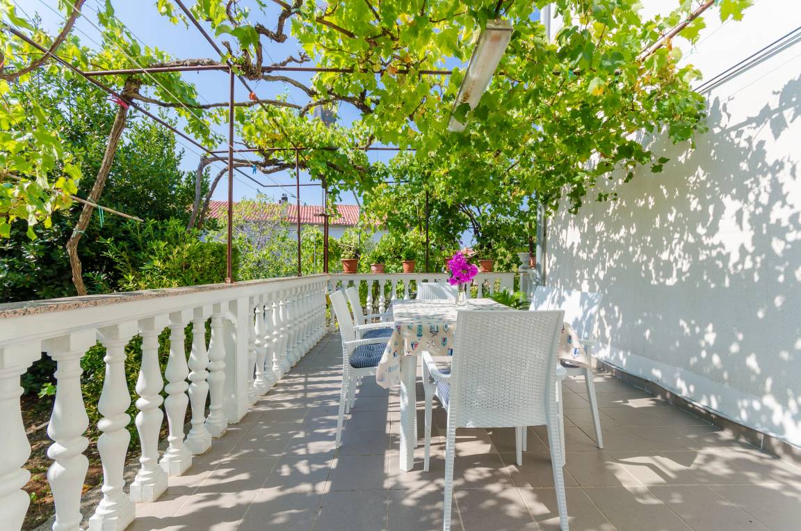 60 M² Apartamento ∙ 2 Habitaciones ∙ 6 Huéspedes - Rab