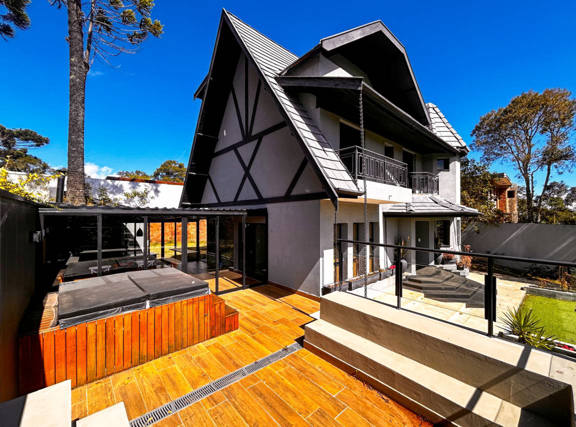300 M² Casa ∙ 4 Quartos ∙ 13 Hóspedes - Santo Antônio do Pinhal