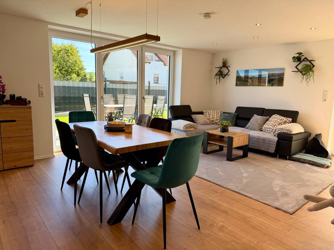 80 M² Ferienwohnung ∙ 2 Schlafzimmer ∙ 5 Gäste - Bad Kreuznach