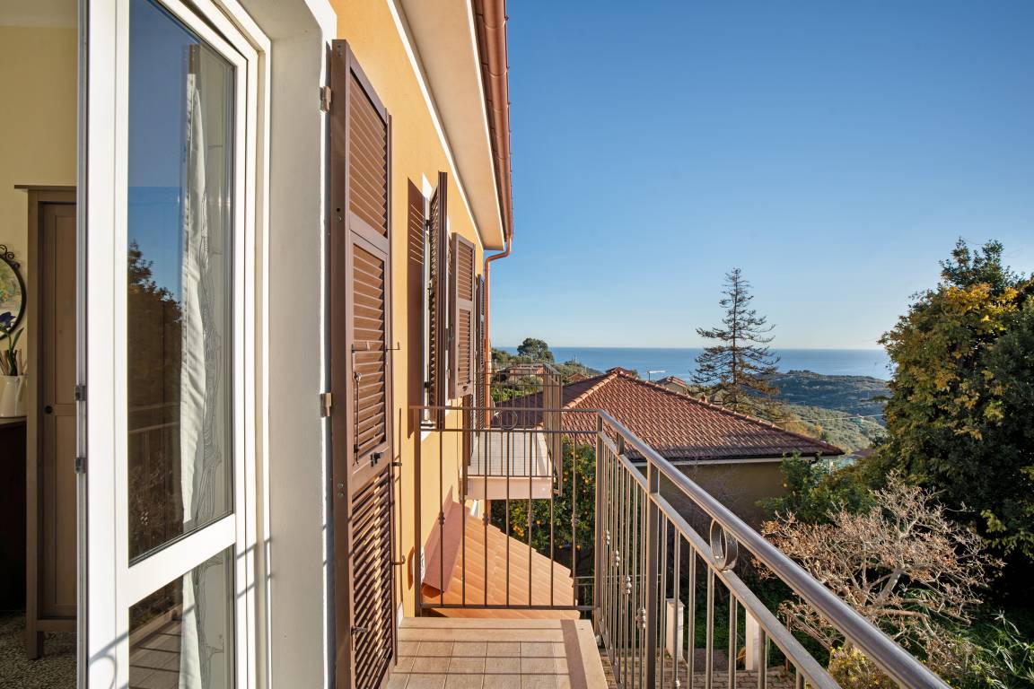 190 M² House ∙ 4 Bedrooms ∙ 10 Guests - Sanremo