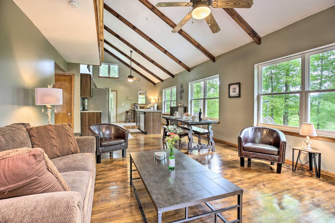 250 M² House ∙ 3 Bedrooms ∙ 8 Guests - Kentucky